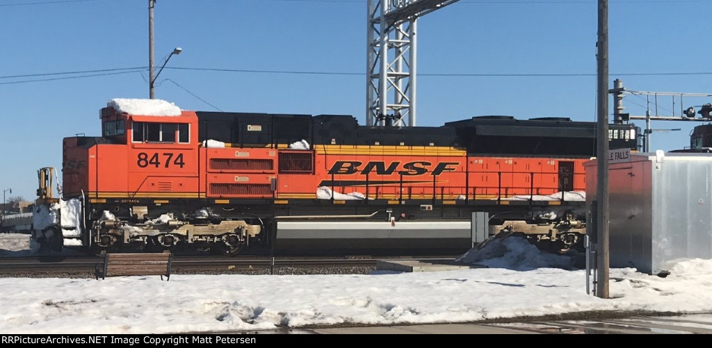 BNSF 8474